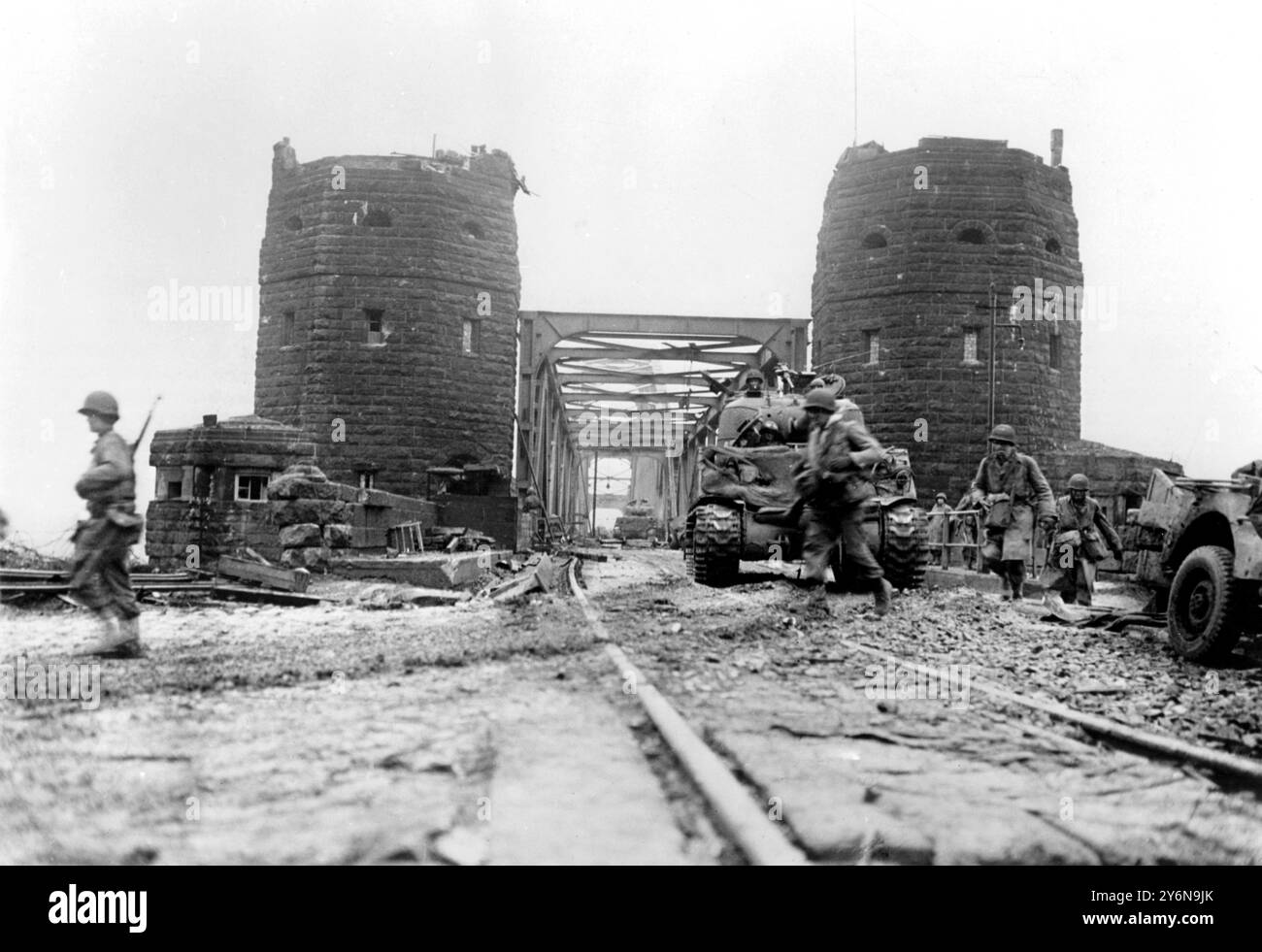 7th armoured division 1944 Black and White Stock Photos & Images - Alamy