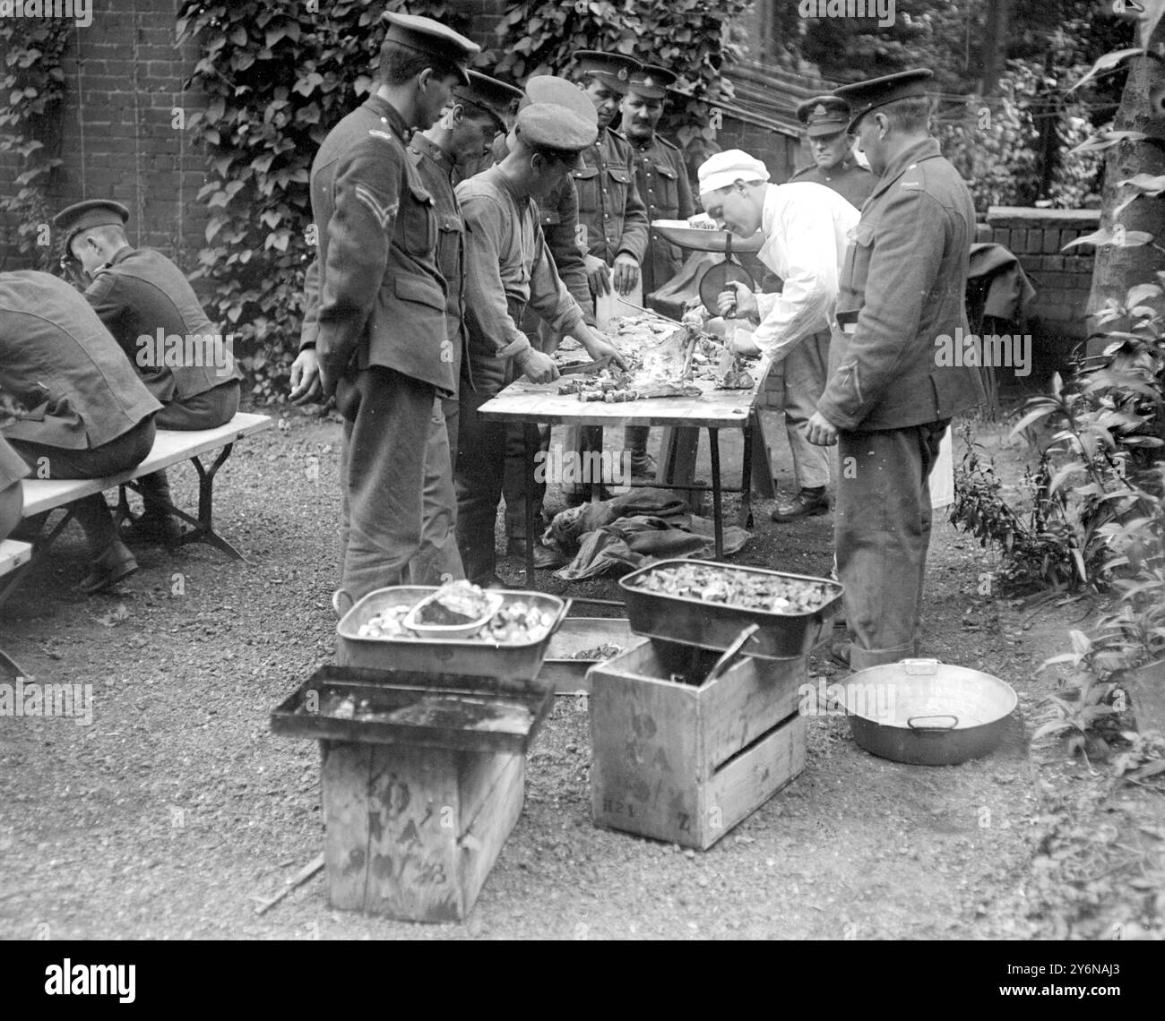 Canadian School of Cookery. August 1917 Stock Photo - Alamy