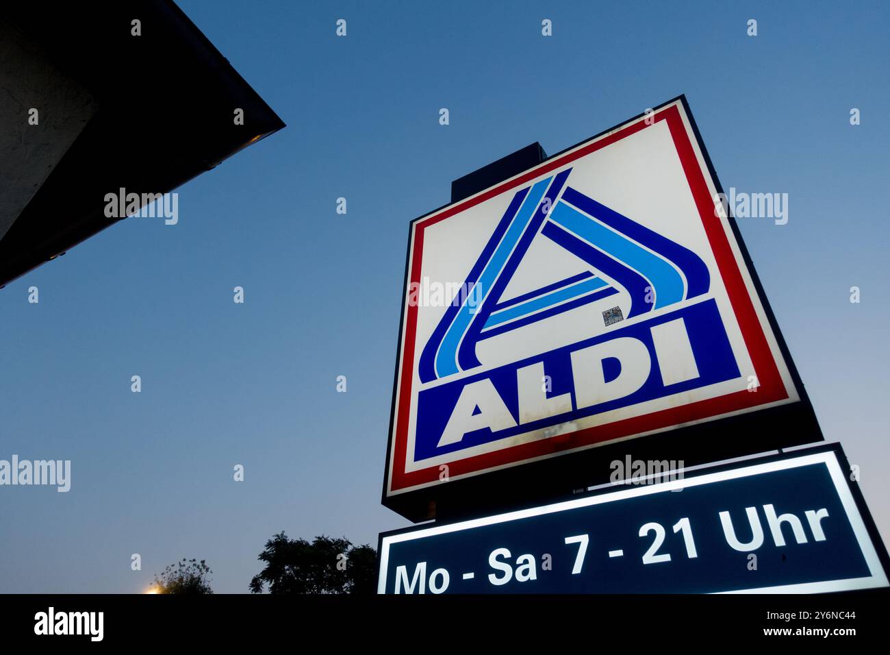 Supermarket Logo Aldi Germany Europe Stock Photo - Alamy