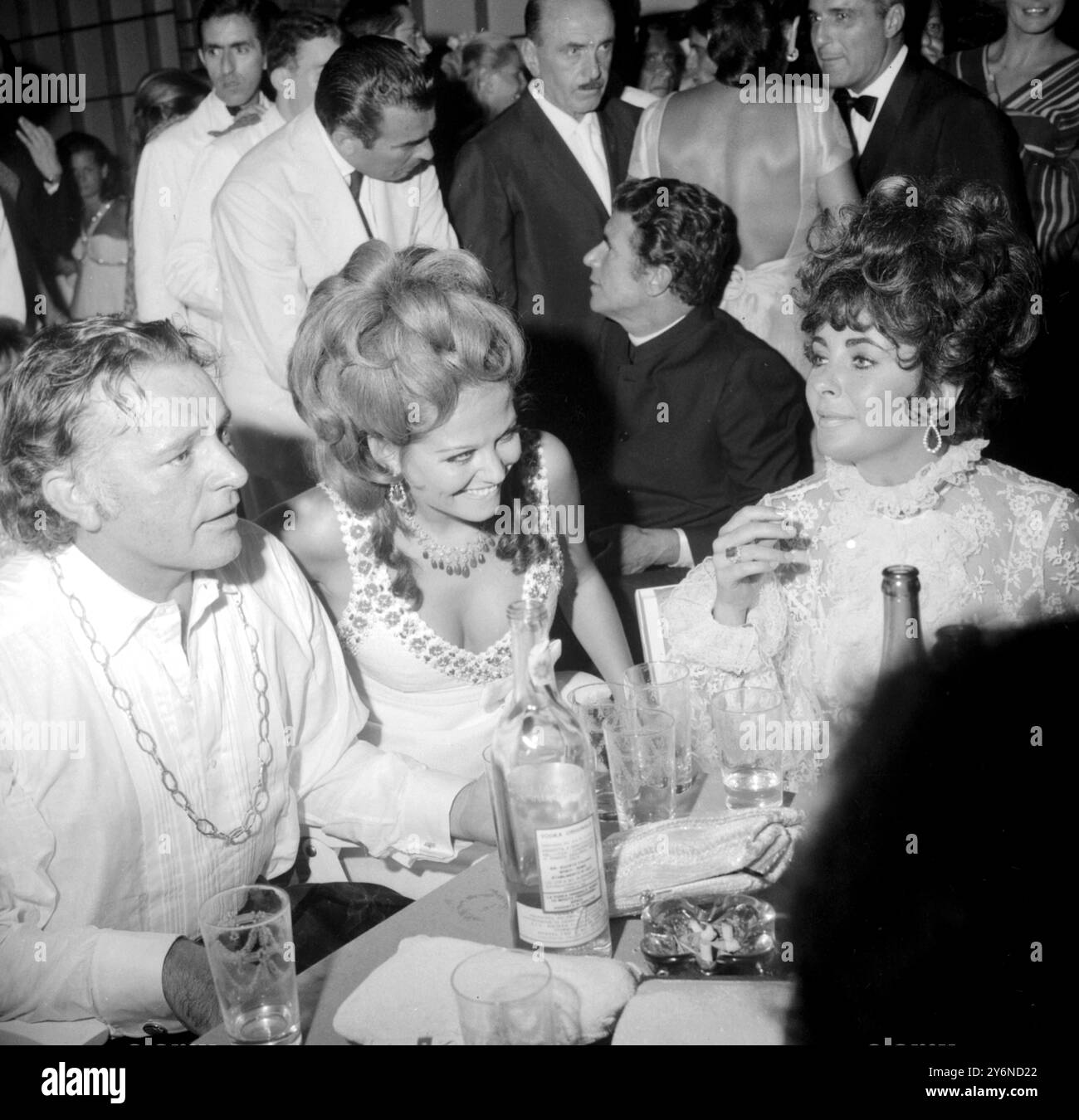 Richard burtons wife hi-res stock photography and images - Alamy