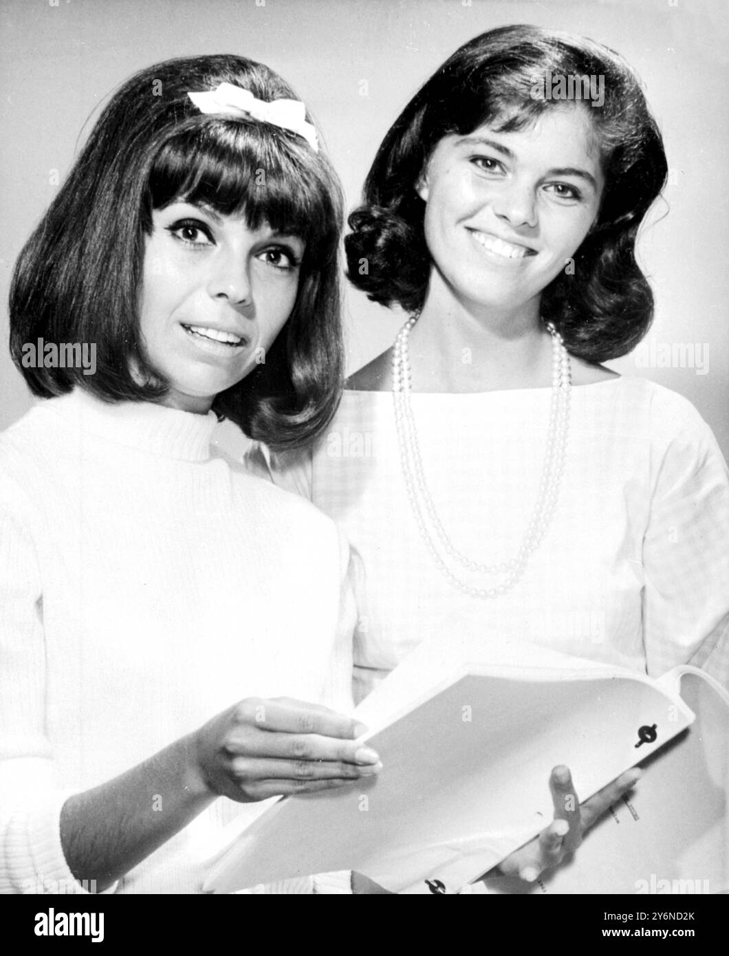 Hollywood: Two daughters with famous fathers make their movie debut in ...