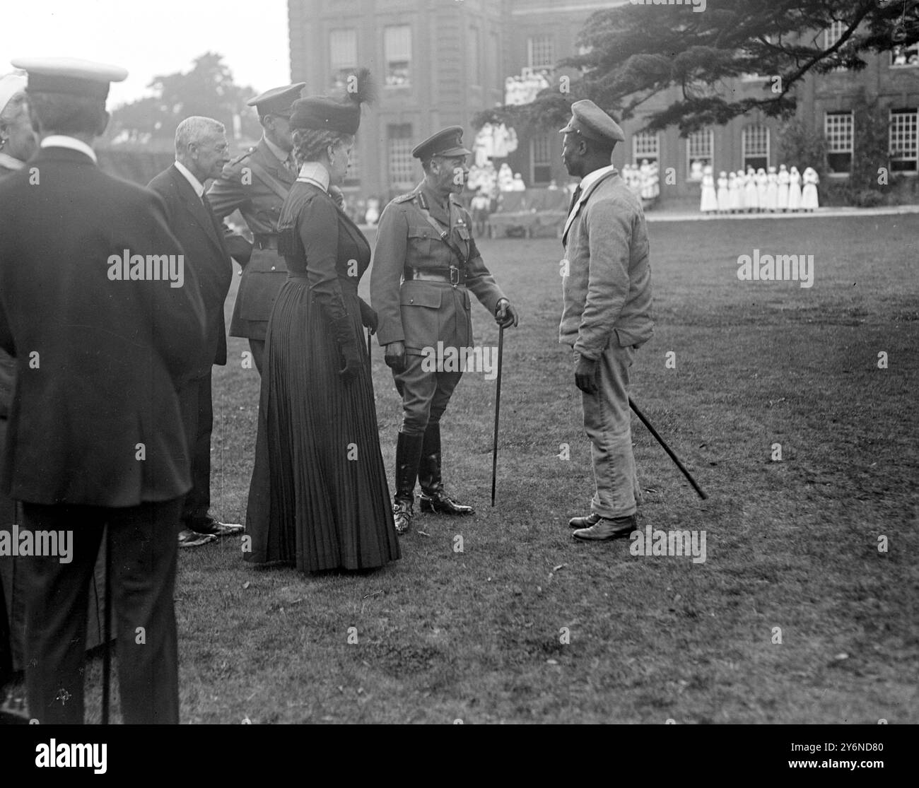 Royal visit to Roehampton Hospital where soldiers lost limbs are ...