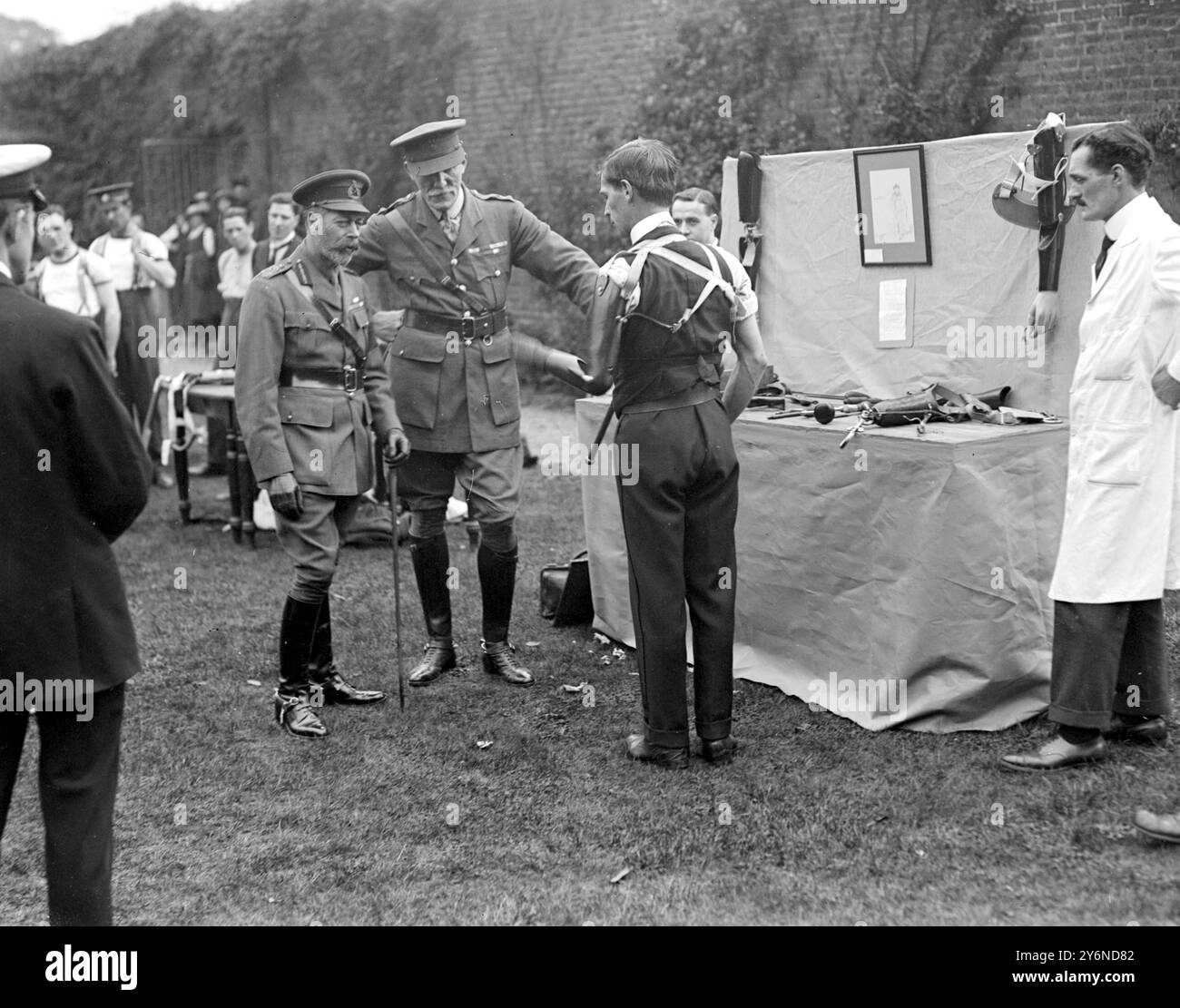 Royal visit to Roehampton Hospital where soldiers lost limbs are ...