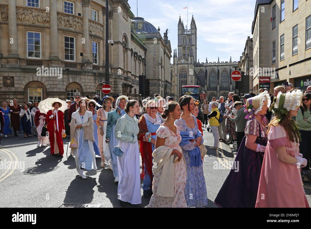 Grand Regency Costumed Promenade, High Street, Jane Austen Festival ...