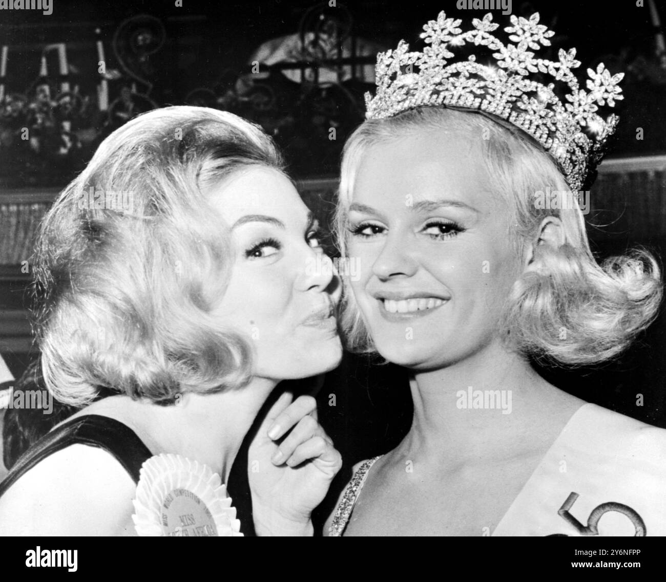 London: Blonde, blue-eyed model , Miss Lesley Langley 21, of Weymouth ...