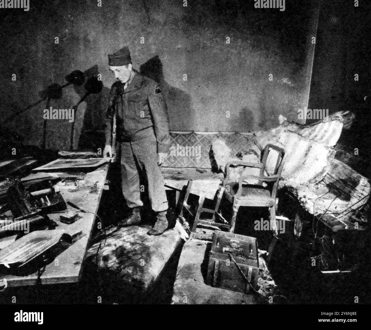 Hitler death 1945 hi-res stock photography and images - Alamy