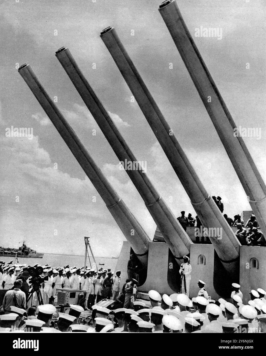 The US Pacific Commander, Admiral Nimitz, thanking the crew of HMS King ...