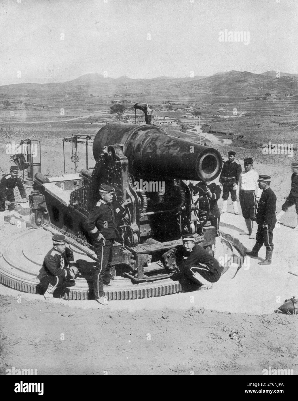 Siege gun hi-res stock photography and images - Alamy