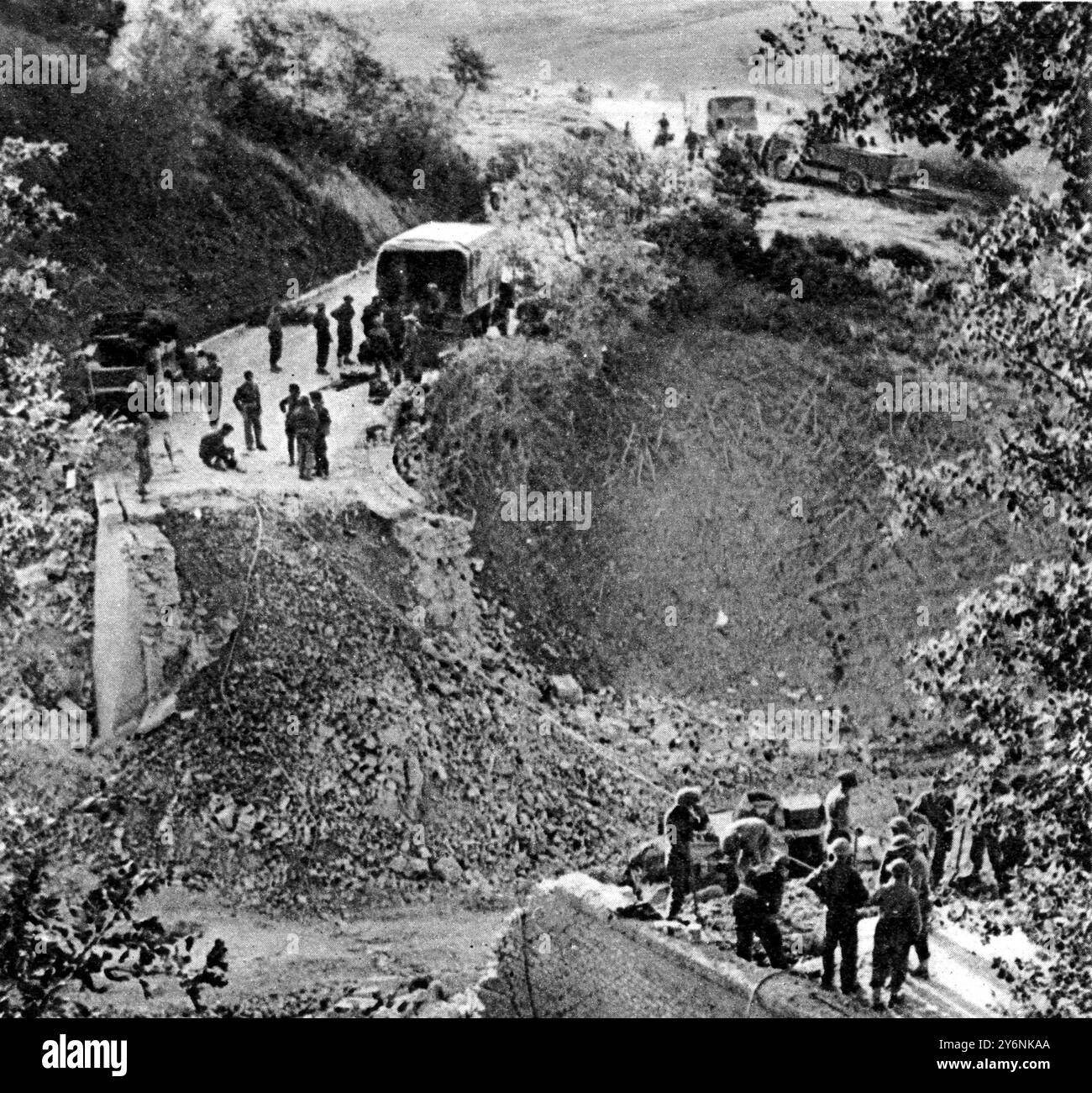 First moves in the recent battle of the Sangro River. A bridge ...