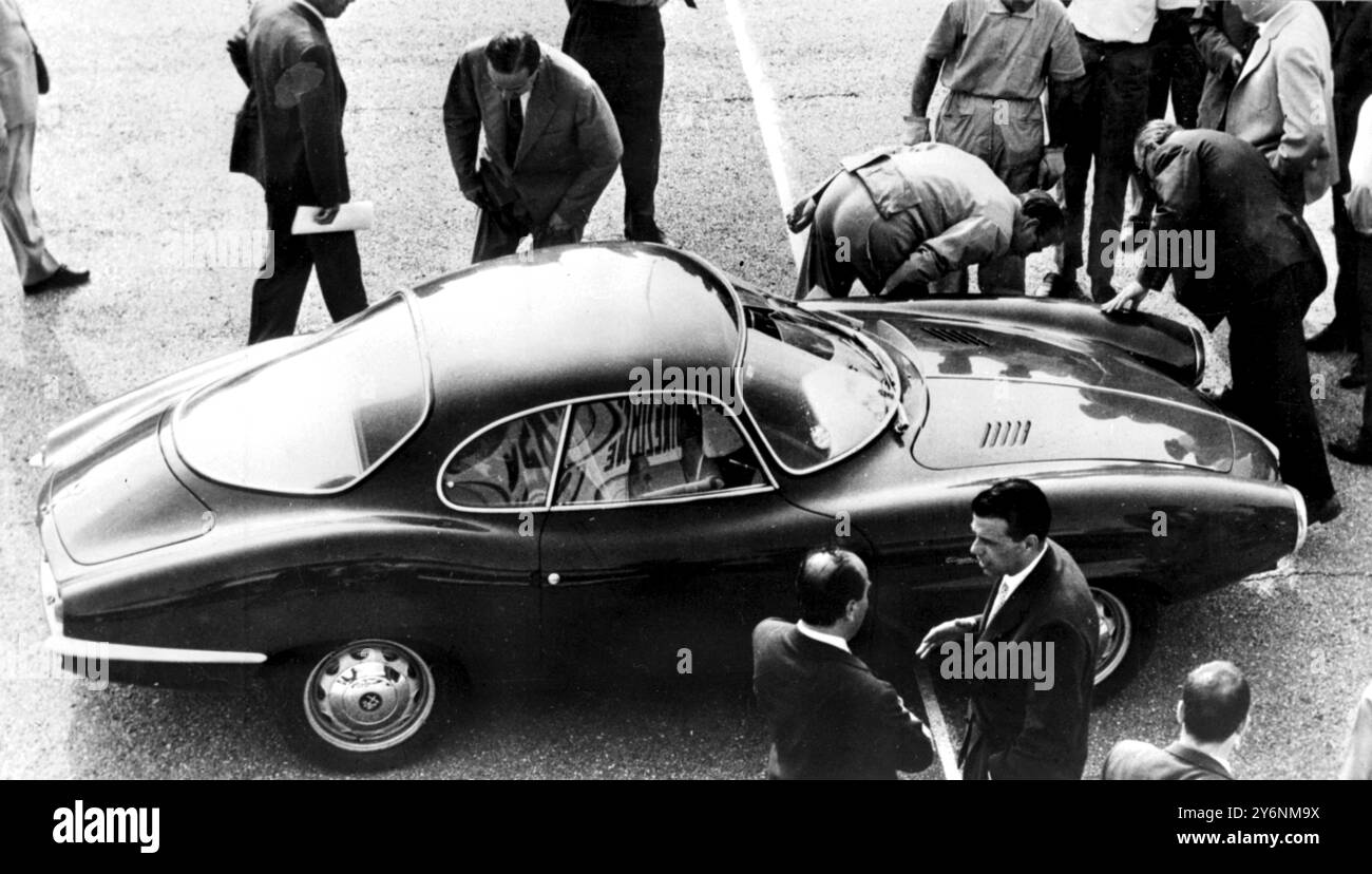 100 cc engine hi-res stock photography and images - Alamy