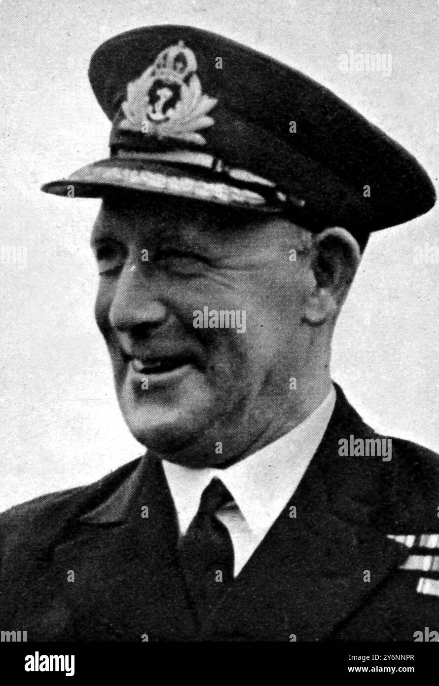 Sink the bismarck hi-res stock photography and images - Alamy