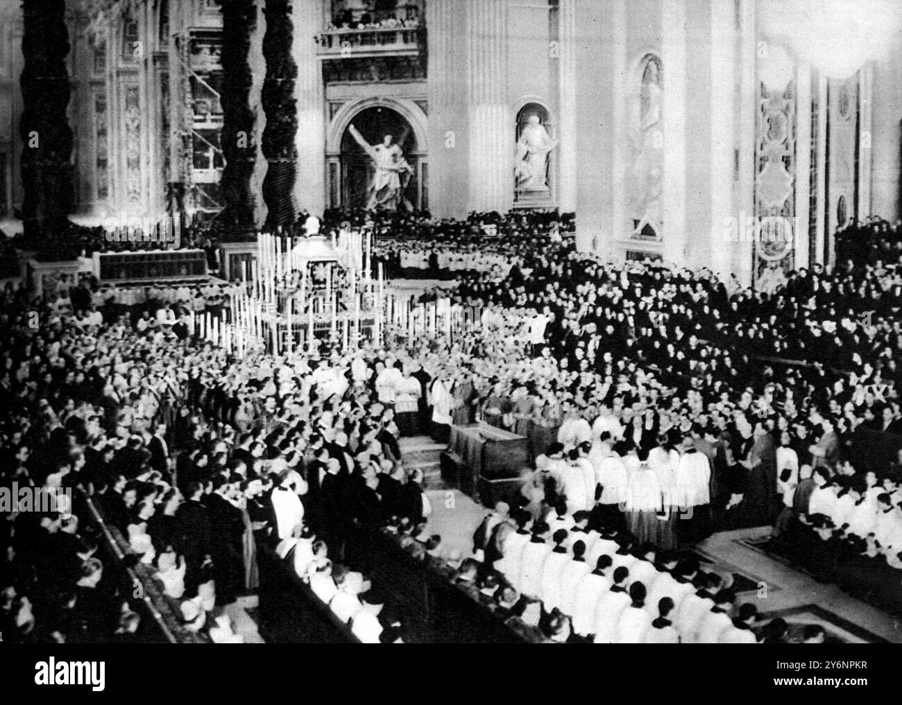 The funeral of Pope Pius XI in St Peter's ©2004 Topfoto Stock Photo - Alamy