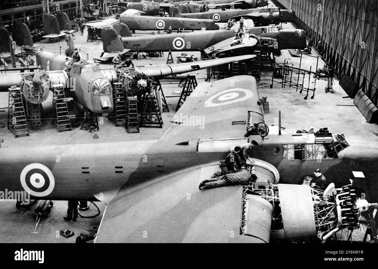 Forging the RAF's striking arm, building bombers in series. Final ...