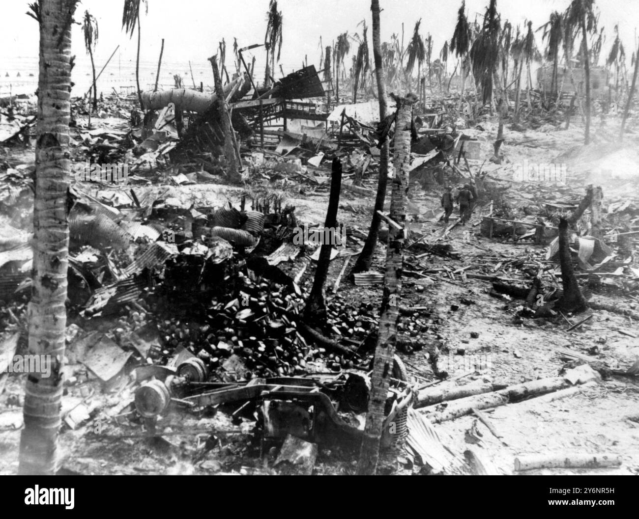 Us marines fighting on hi-res stock photography and images - Alamy