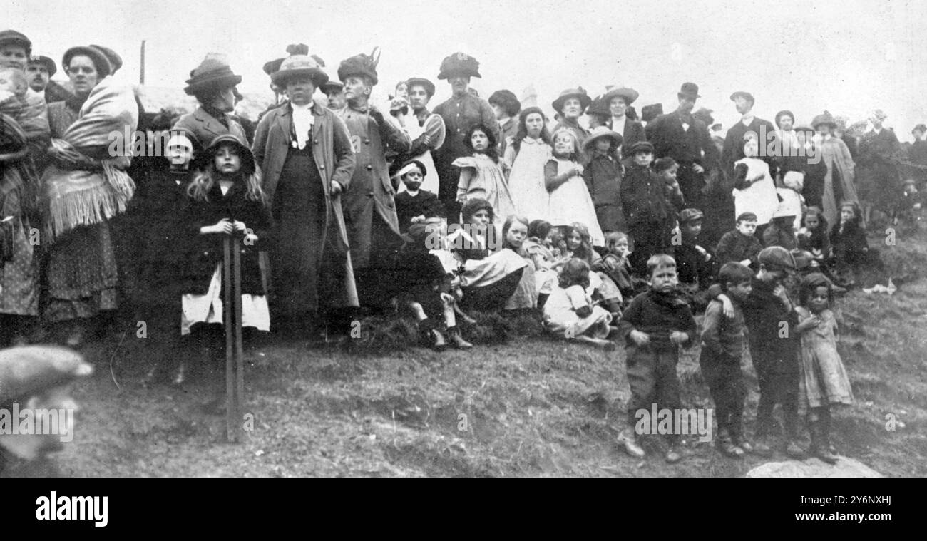 The Burning pit disaster: Rescue scenes at the Universal Colliery ...