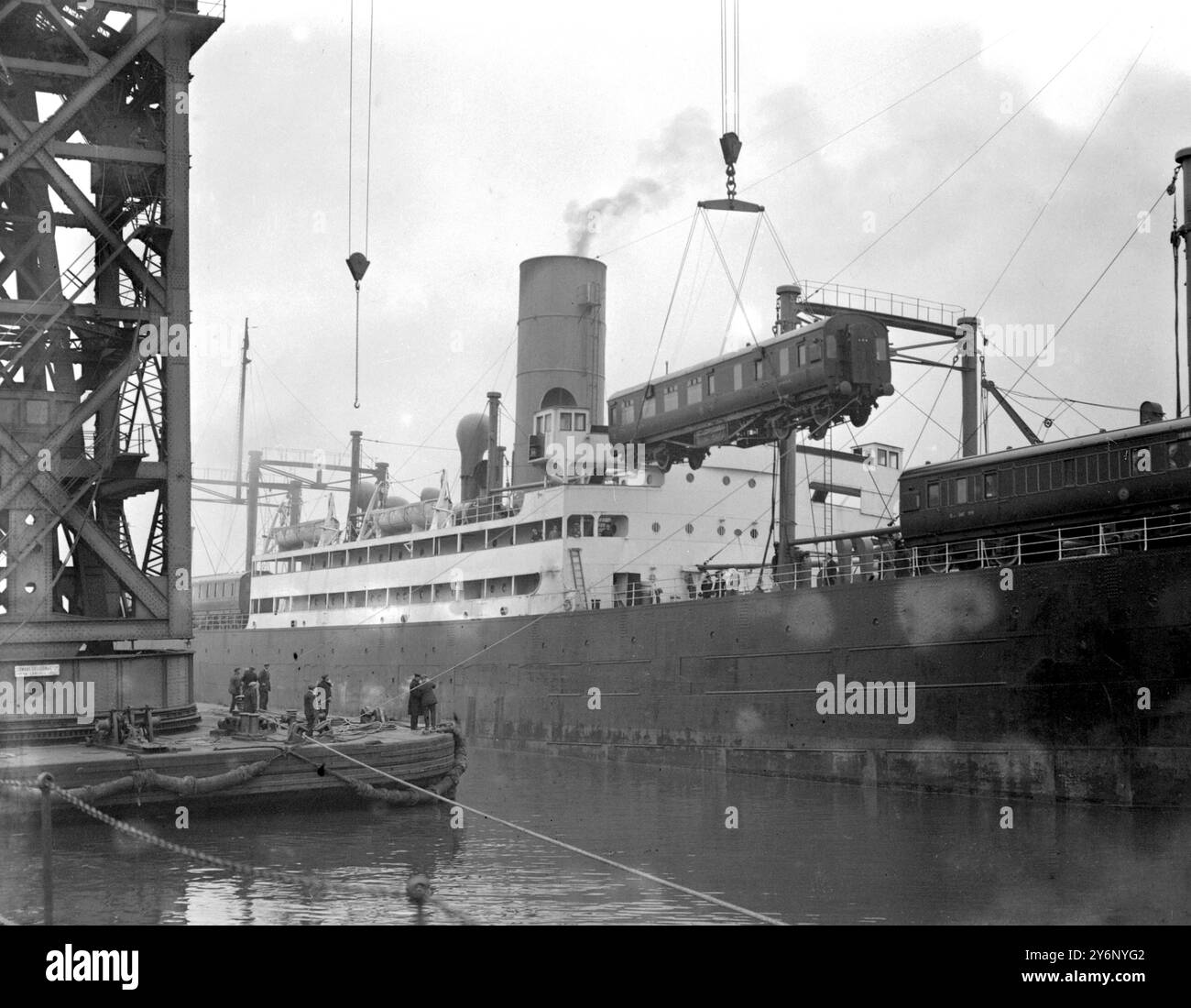 The Canadian Pacific "Beaverdale" at Tilbery unloading the "Royal Scot ...