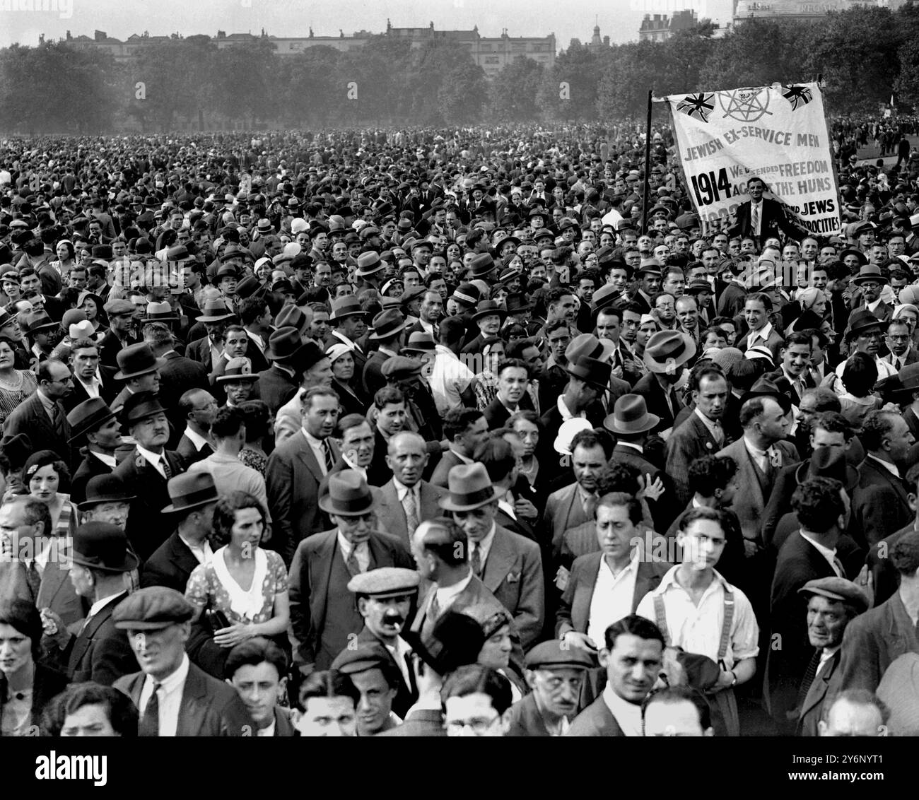 20th July 1933: A section of the huge crowd when 30,000 Jews assembled ...