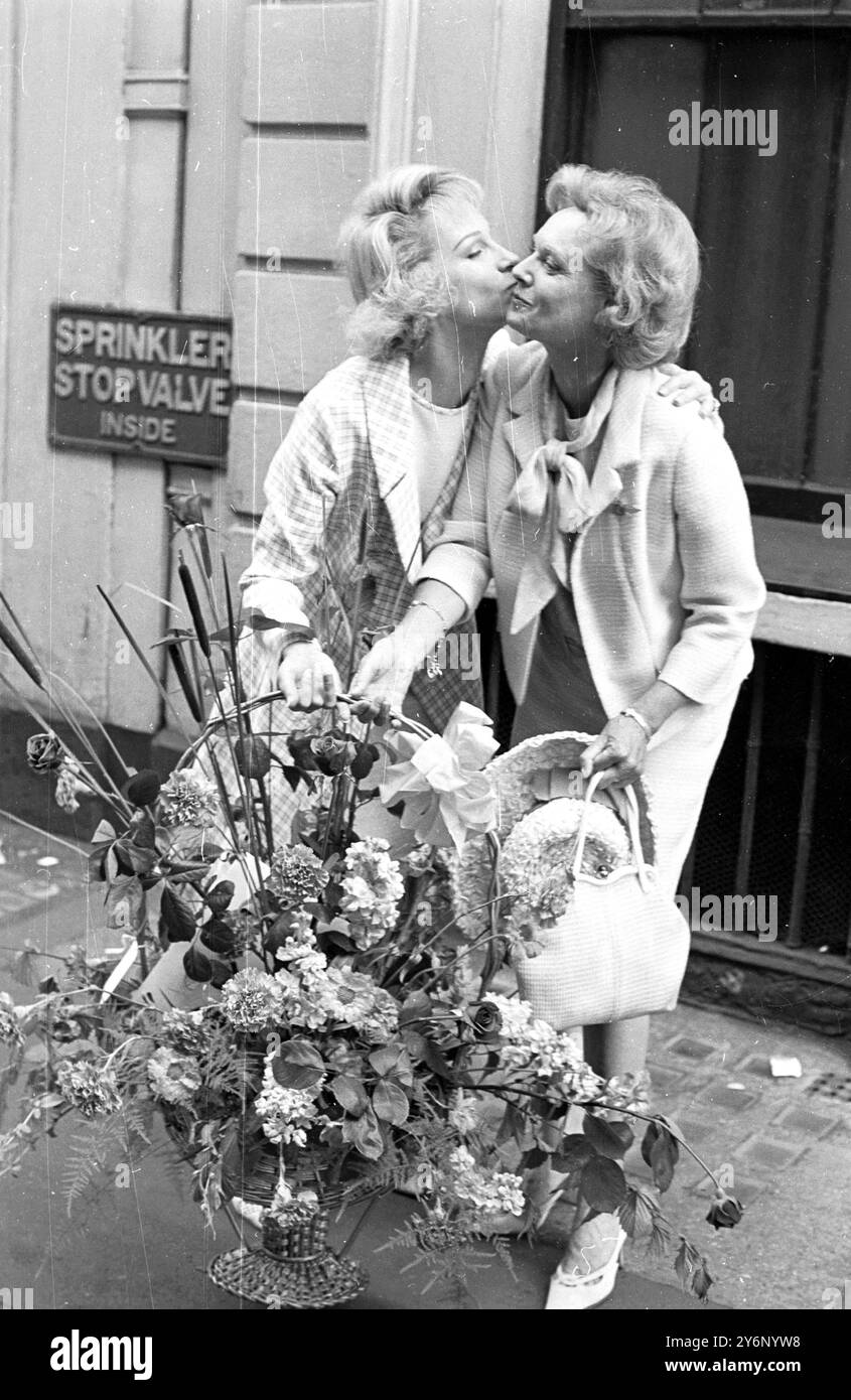 London: Actress Anna Neagle and Sheila Matthews, cast of "Charlie Girl ...
