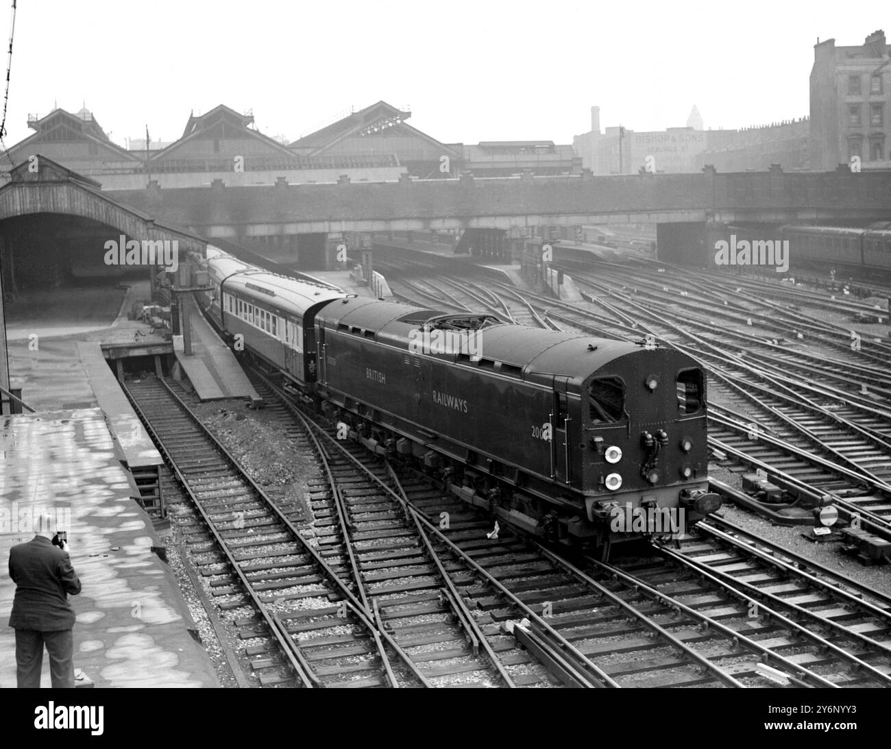 Newhaven - Dieppe Boat train at Victoria Station, London hauled by the ...