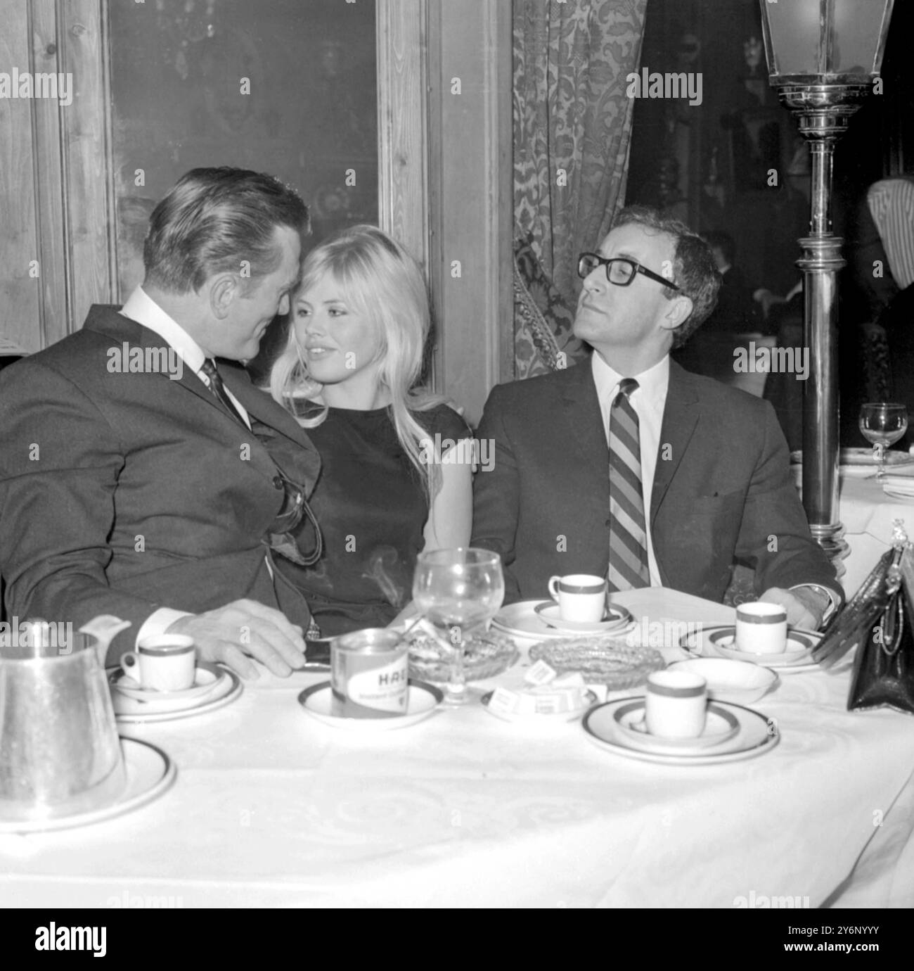 White elephant club london Black and White Stock Photos & Images - Alamy