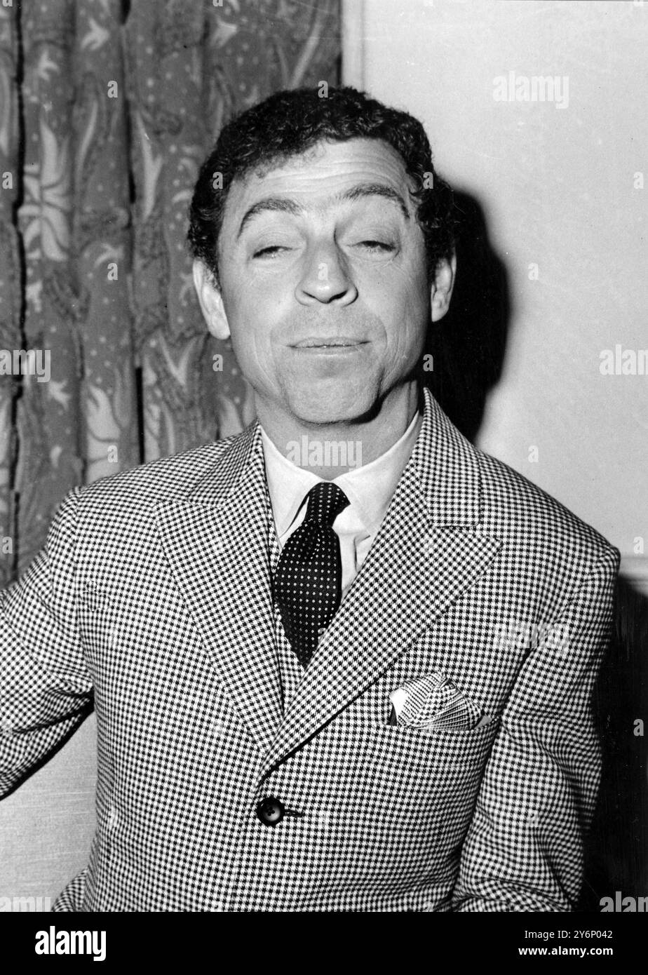 James galanos dress Black and White Stock Photos & Images - Alamy