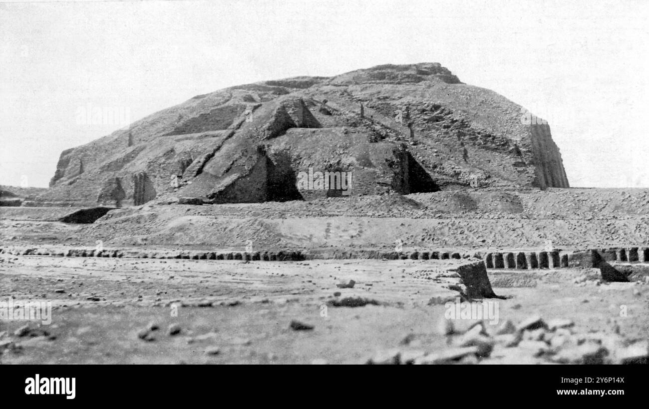 Ziggurat hi-res stock photography and images - Alamy