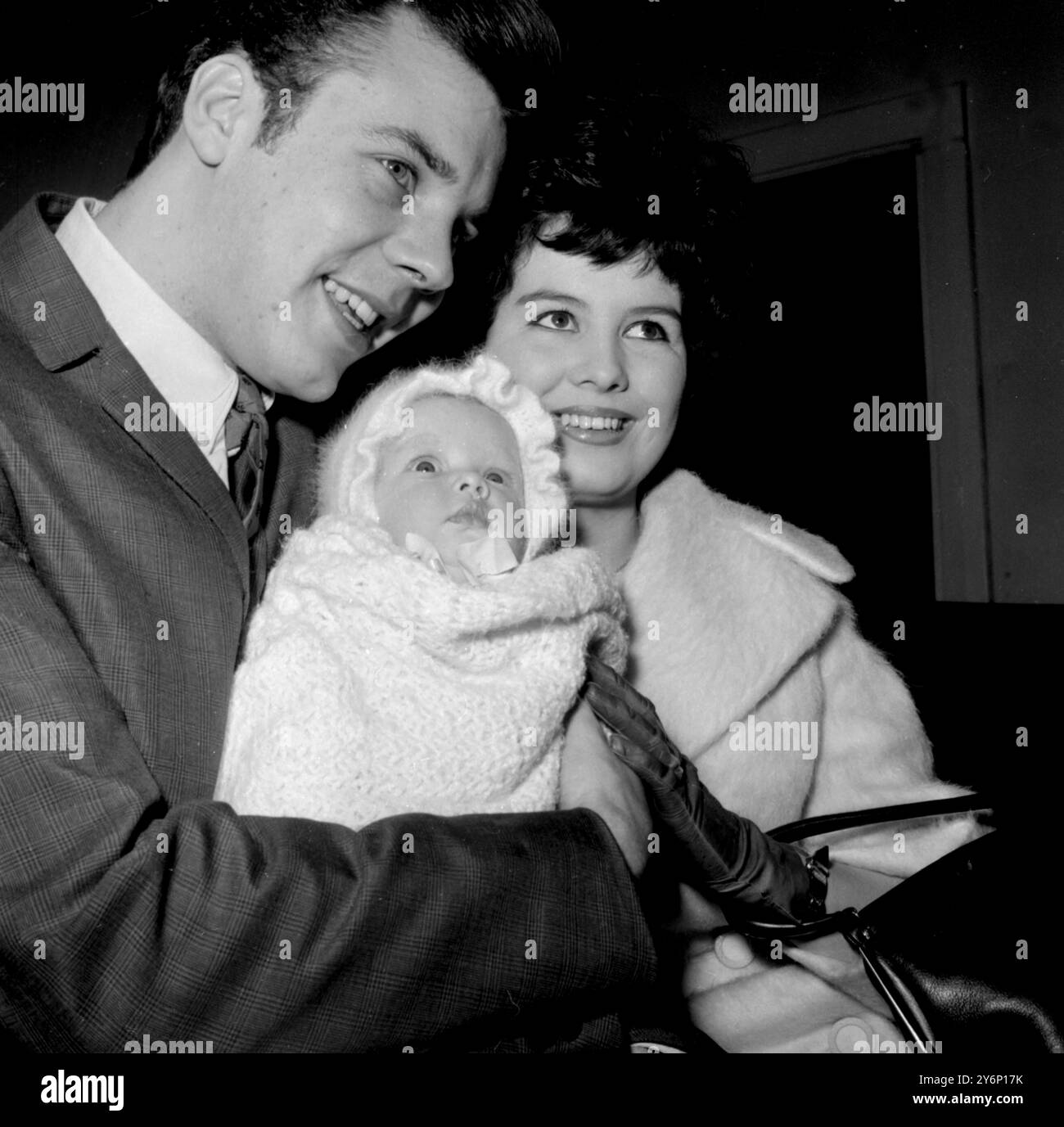 29th January 1961: British pop star, Marty Wilde with his wife, Joyce ...