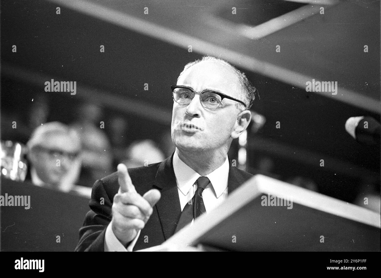 1969 labour conference Black and White Stock Photos & Images - Alamy