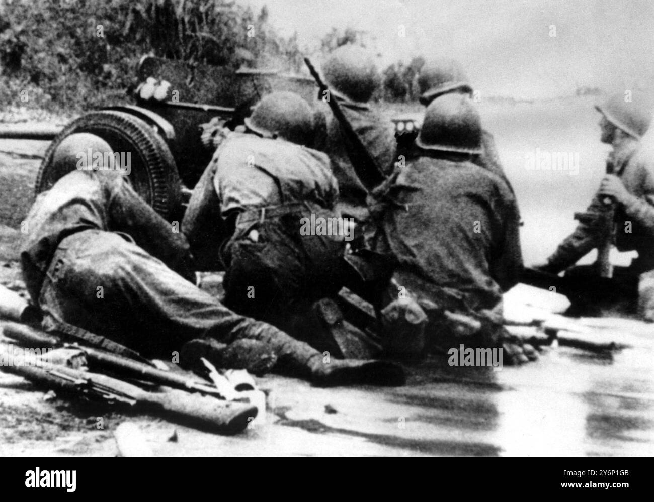 Ww2 machine gun nest hi-res stock photography and images - Alamy