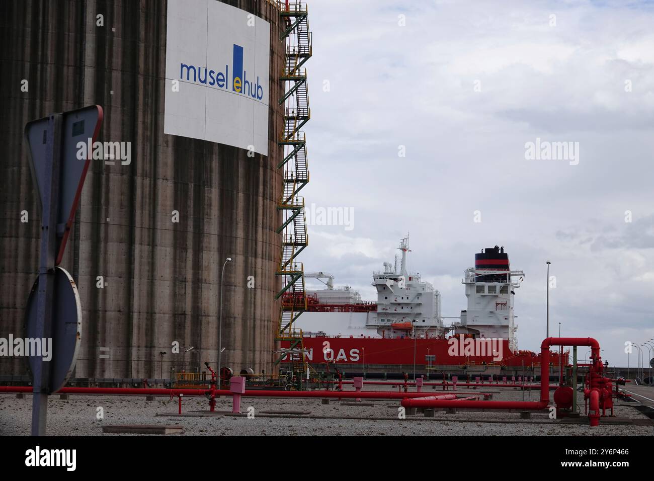 View of the Musel E-Hub plant in the Port of Gijón, on September 26 ...