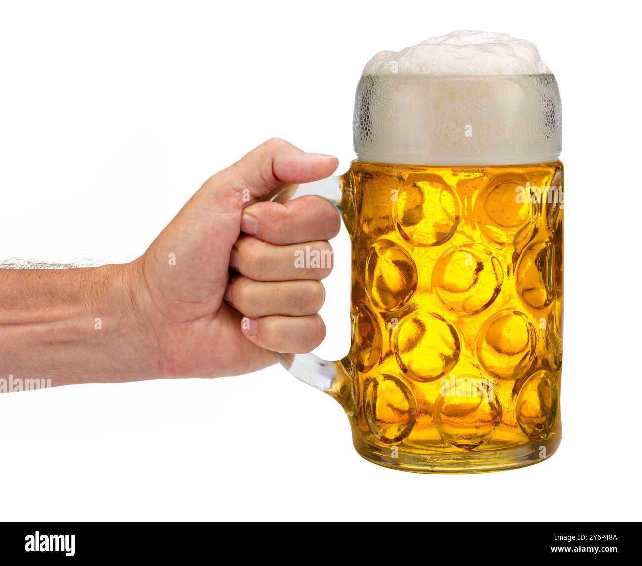 Oktoberfest in München Eine Hand hält einen Maßkrug Bier vom ...