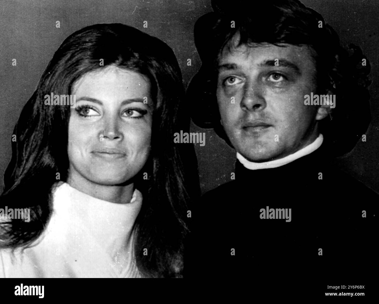 British actor David Hemmings with Gayle Hunnicutt 16 November 1968 New ...