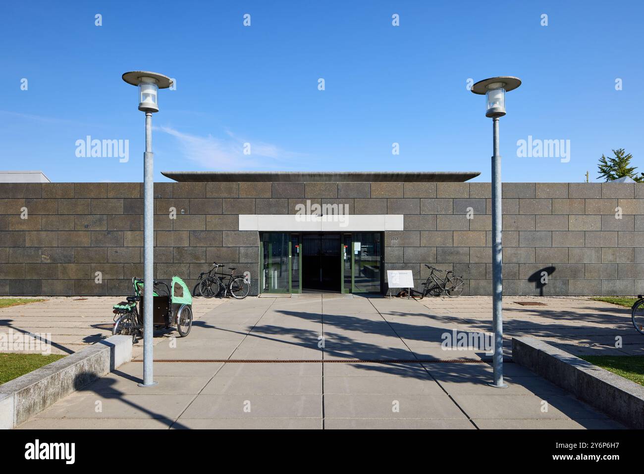 Rødovre Hovedbibliotek (Rødovre Main Library), designed by Arne ...