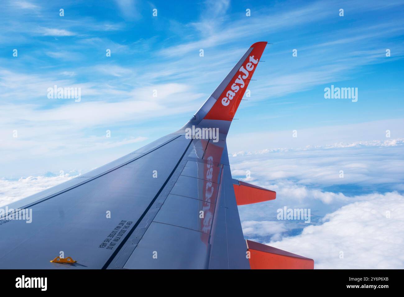 Easyjet wingspan hi-res stock photography and images - Alamy