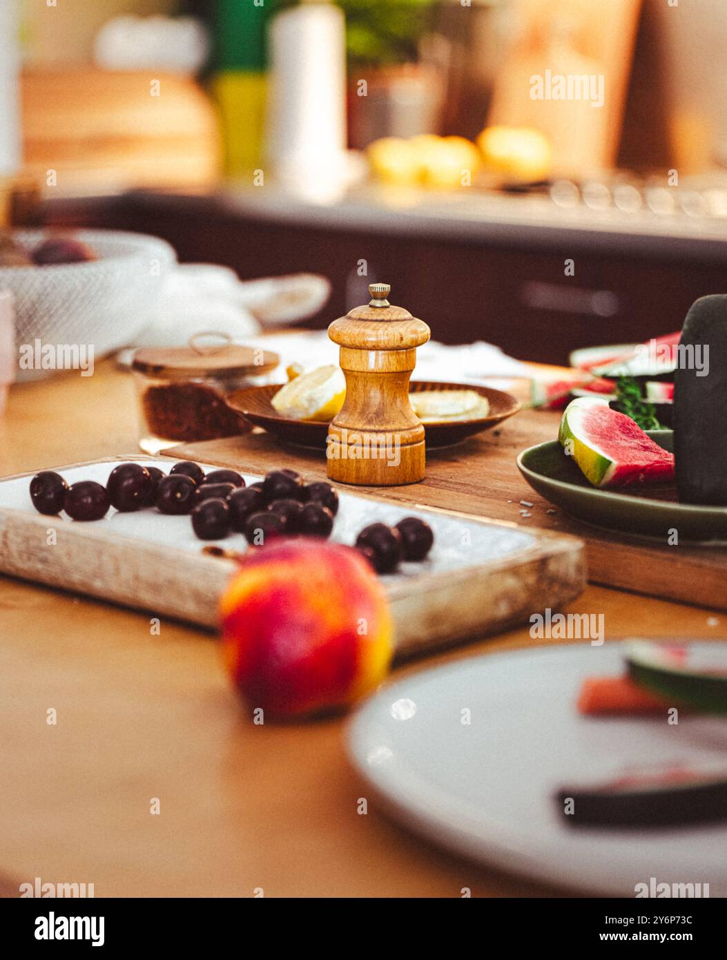 Family meal hi-res stock photography and images - Alamy