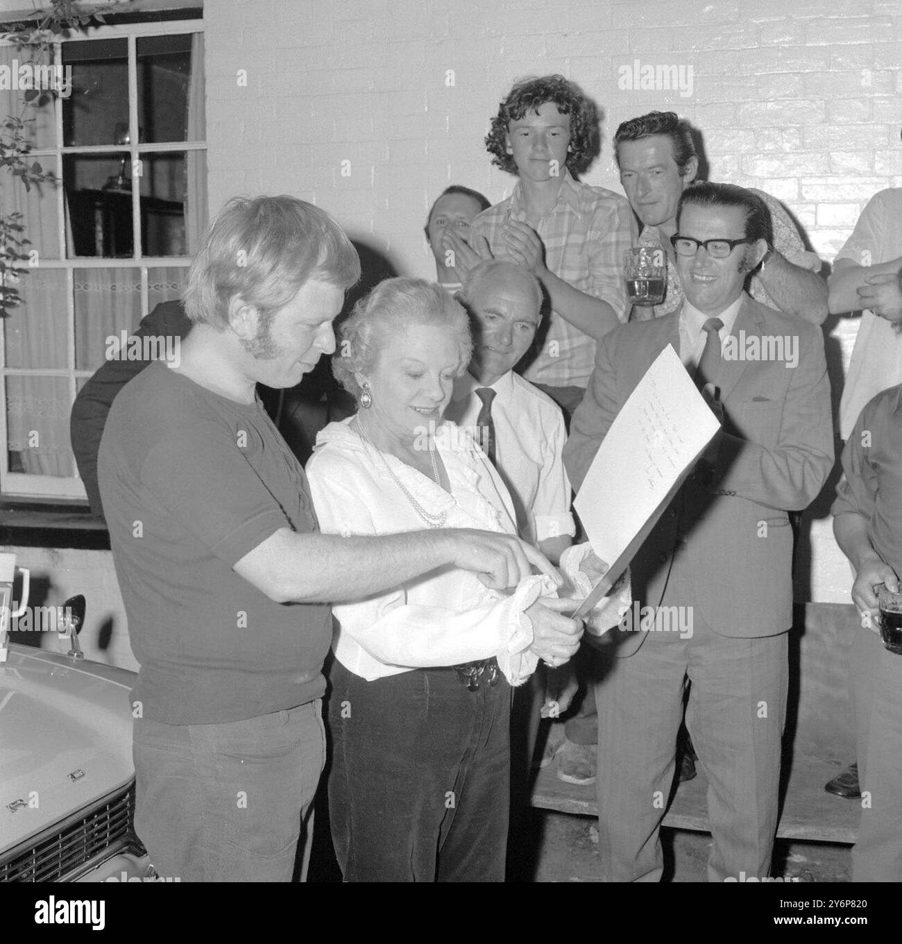 Stonewall park Chiddingstone Hoath Blacksmith Arms July 1973 Goodbye ...