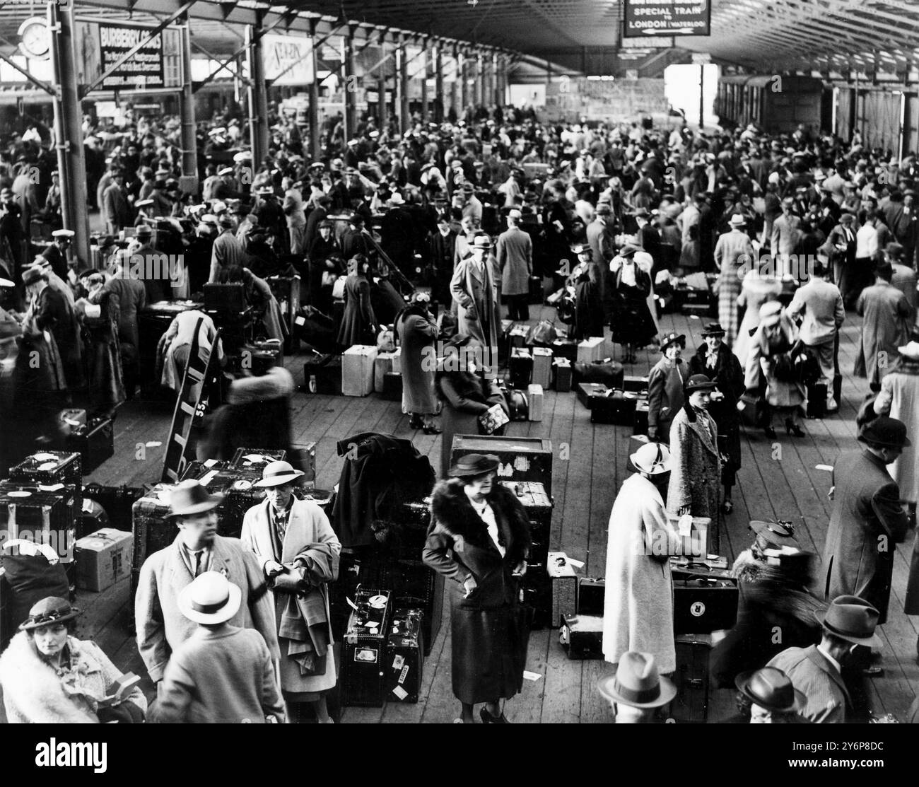 The scene at Southampton after the hundreds of passengers had ...
