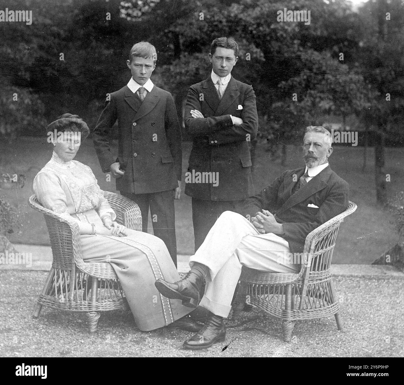 Princess and Princess Henry of Prussia, with their two sons, Prince ...