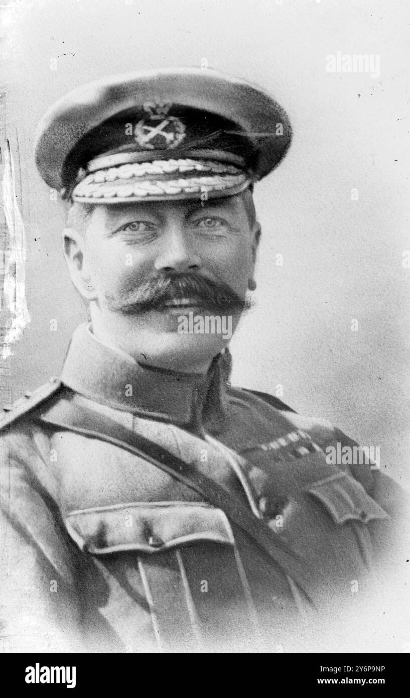 Lord Kitchener. 1914 Stock Photo - Alamy