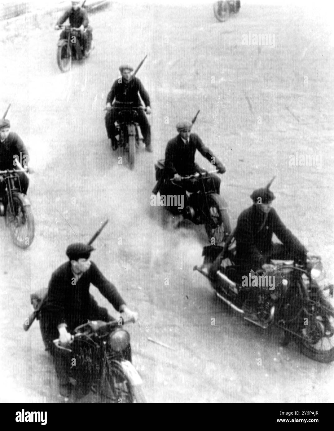 Russian civilians under military training. Young men in Russia training ...