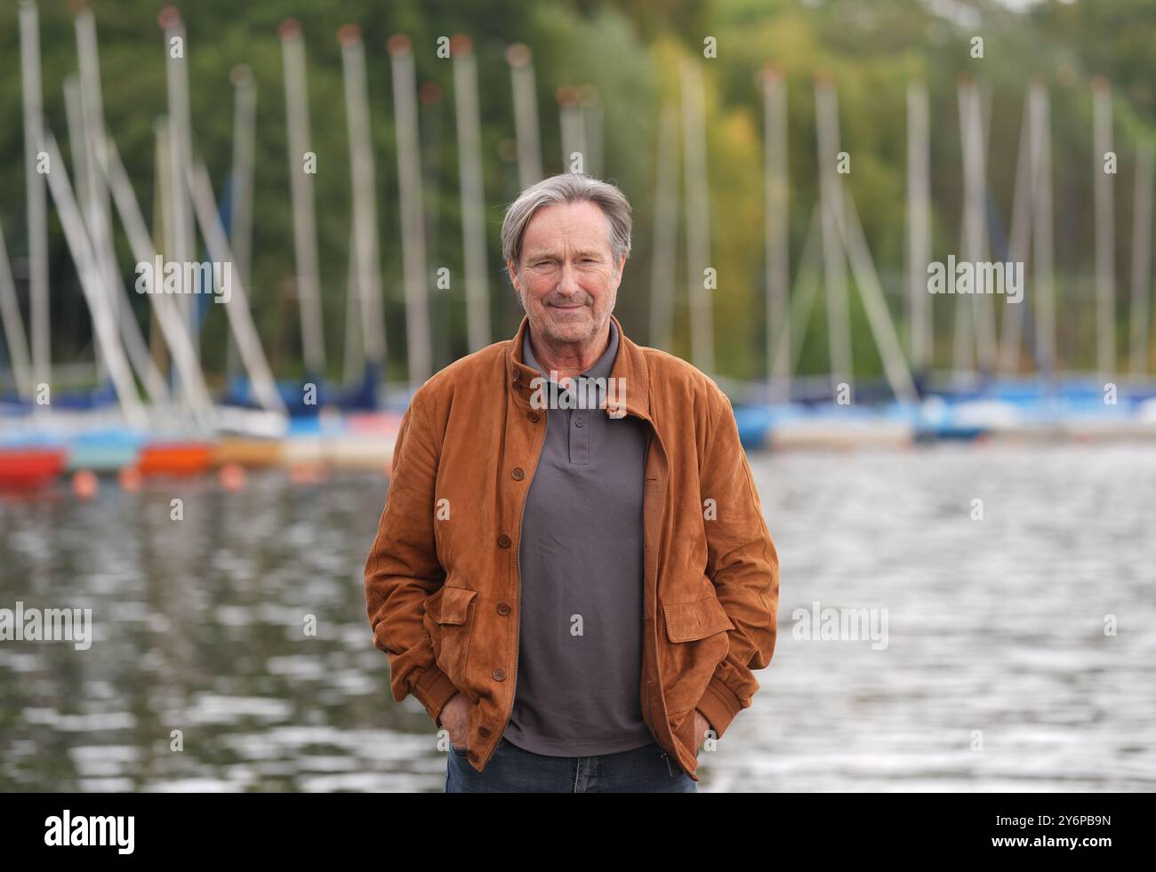 Hamburg, Germany. 25th Sep, 2024. Actor Helmut Zierl stands on the ...