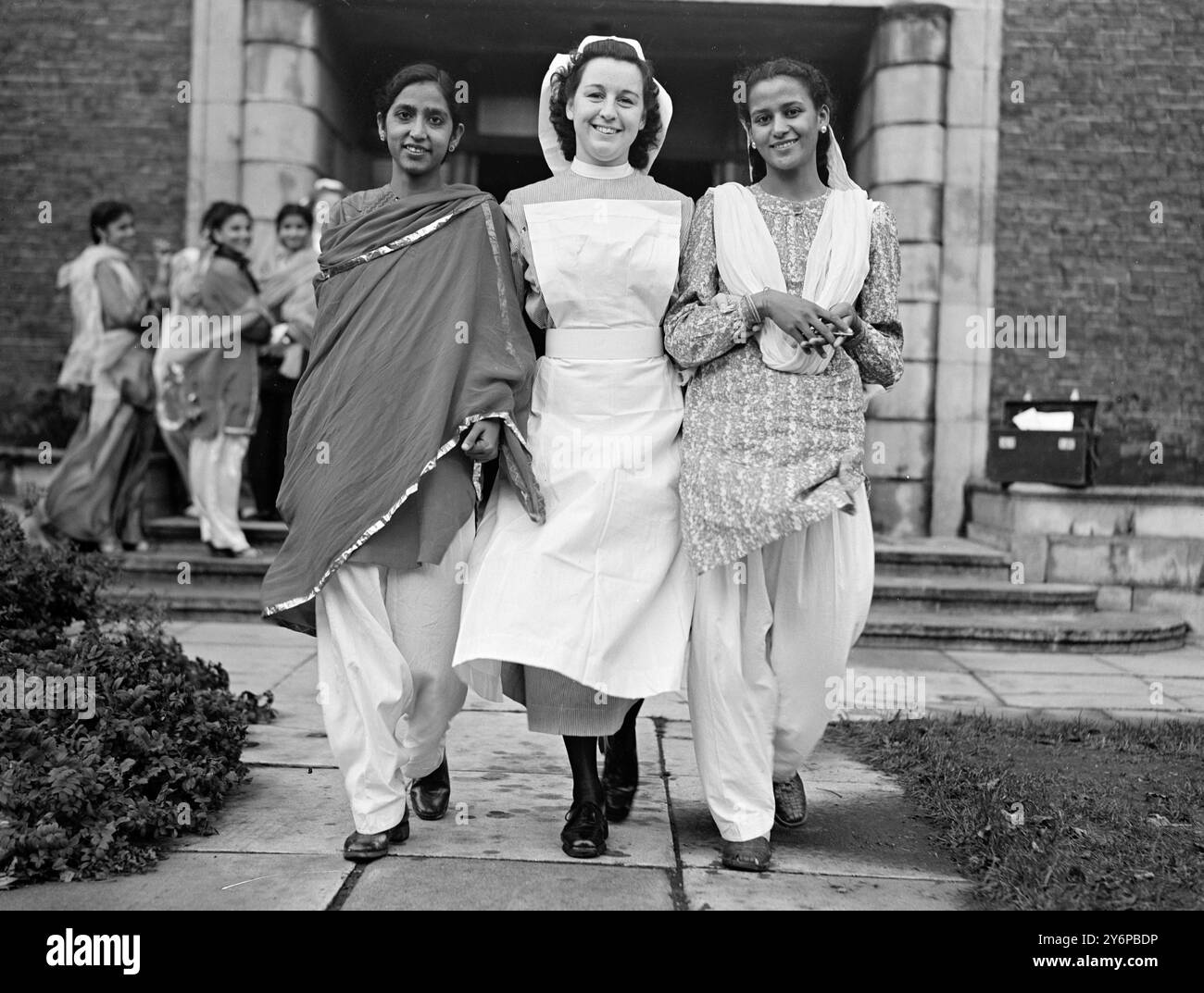 Girls in nurses uniform hi-res stock photography and images - Alamy