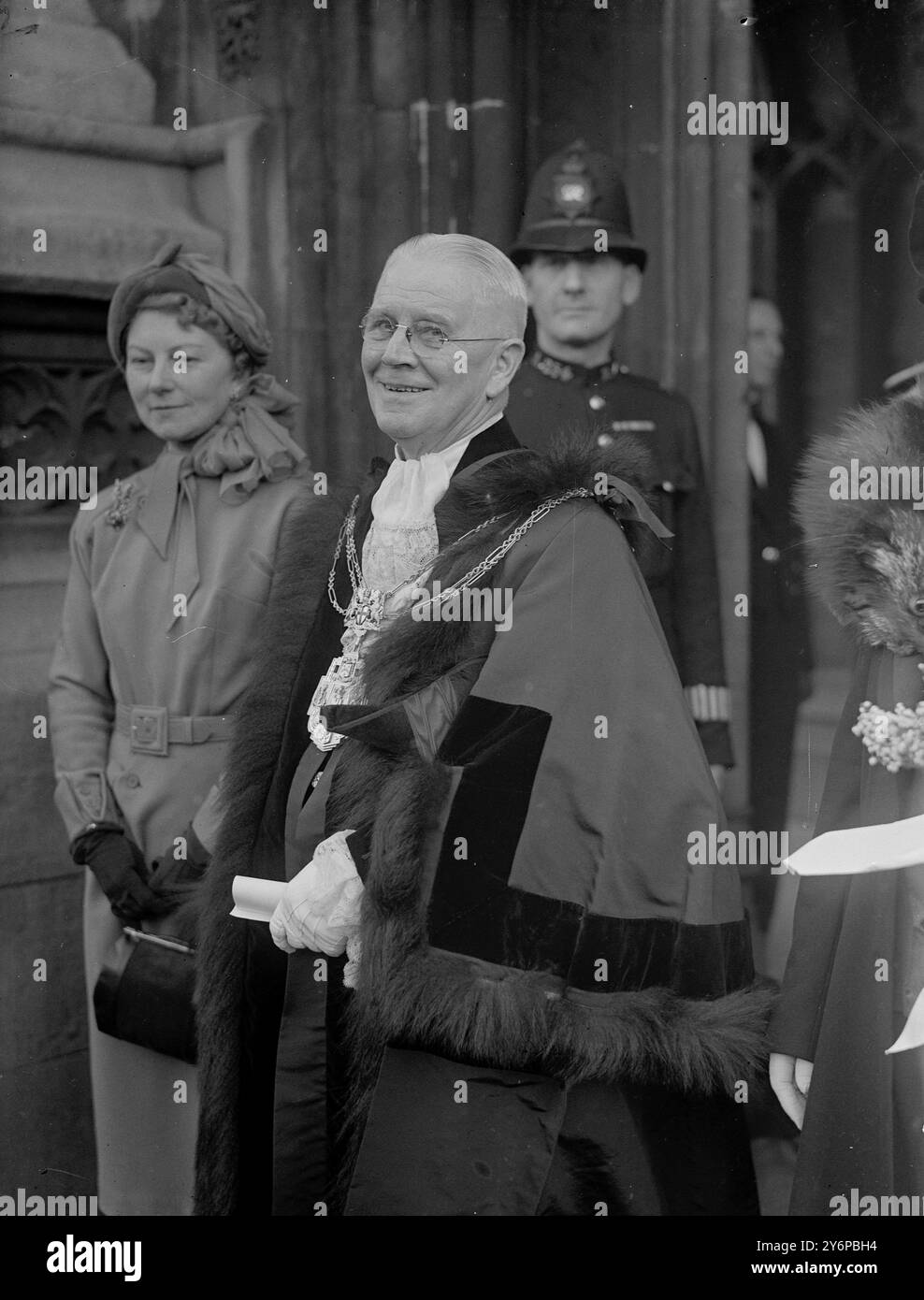 NEW LORD MAYOR SEES LORD CHANCELLOR - DAUGHTER GOES TOO The Lord Mayor ...