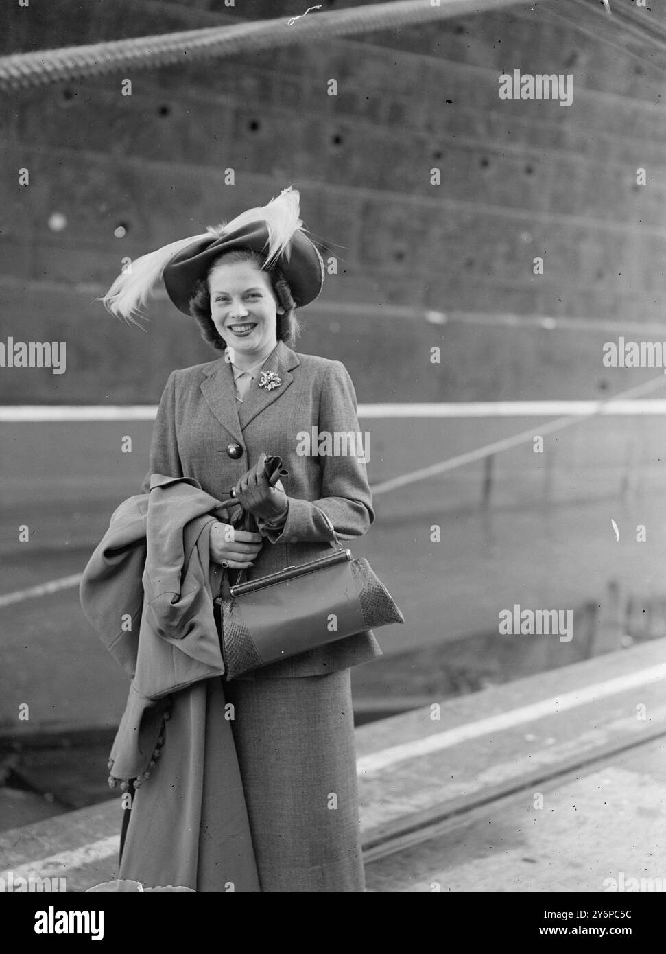 Queen barrow hi-res stock photography and images - Alamy