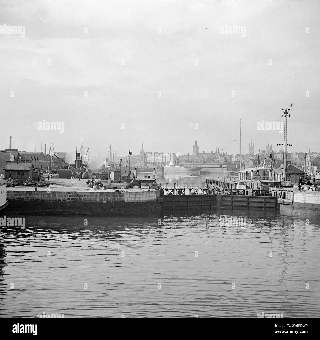 1940s shipyard Black and White Stock Photos & Images - Alamy