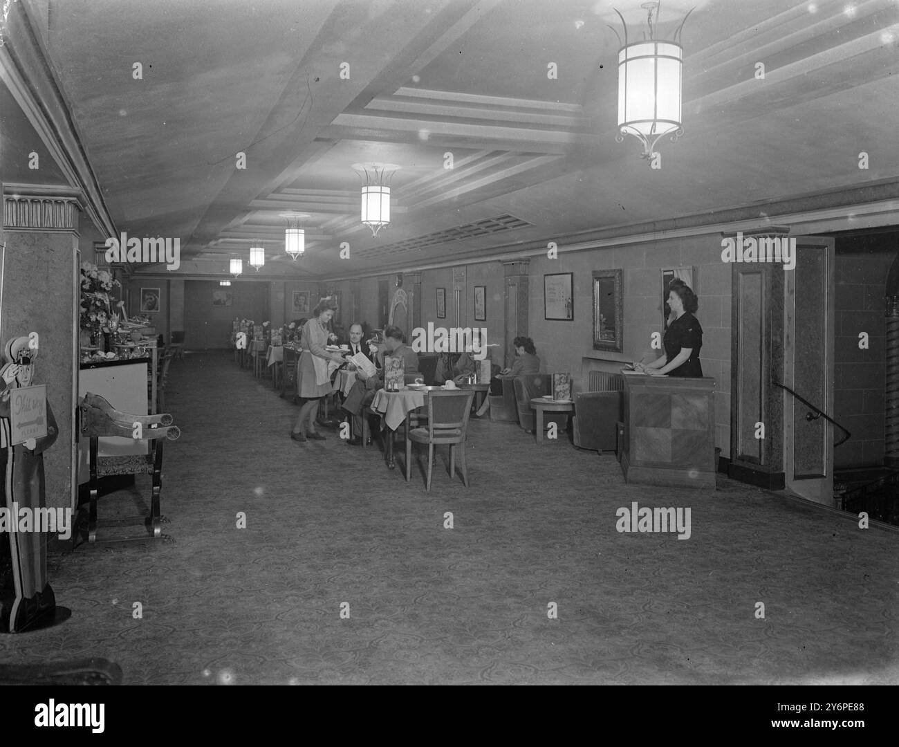 Granada cafe . 1 January 1947 Stock Photo - Alamy