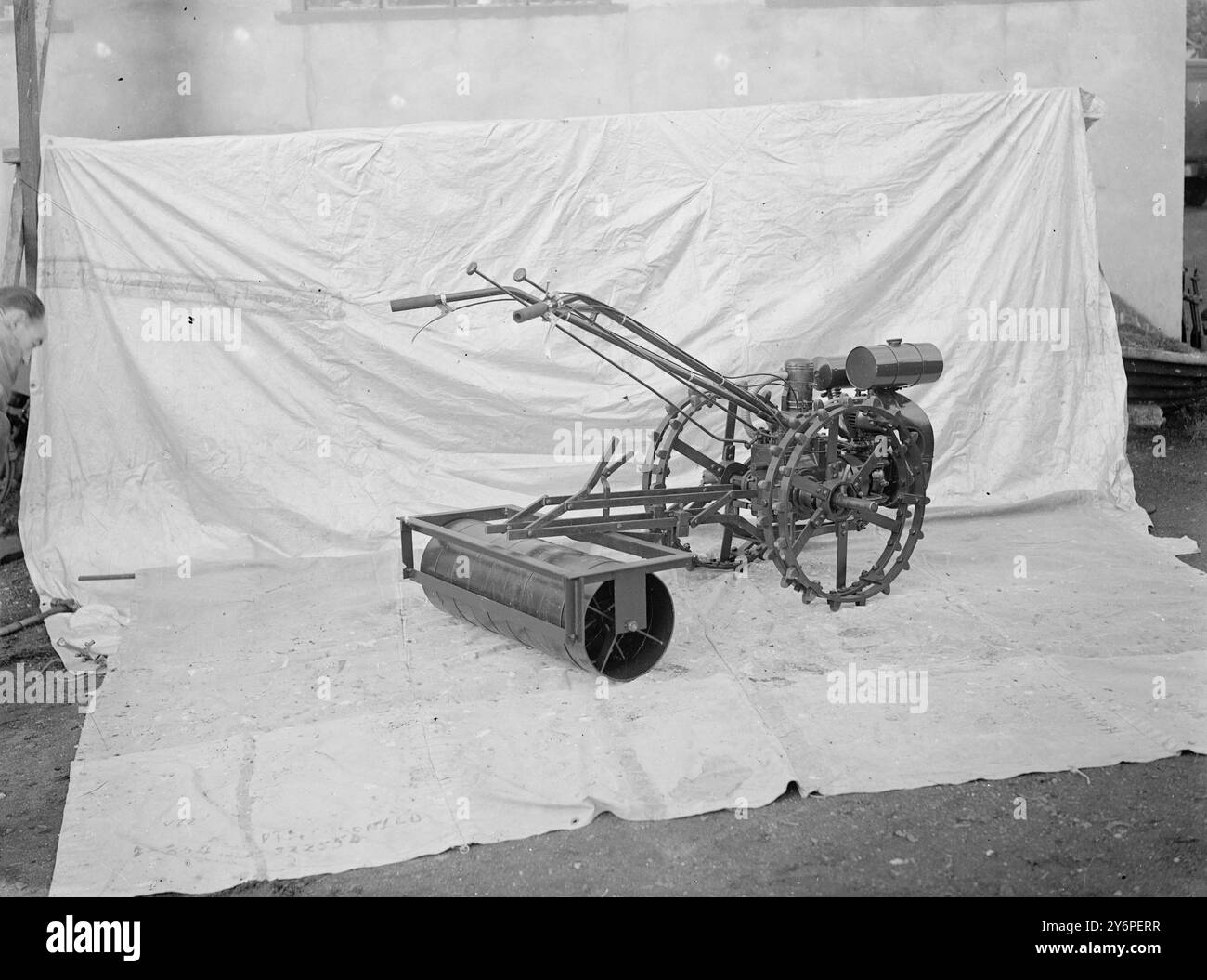 Coleby Cultivators . 15 October 1947 Stock Photo - Alamy
