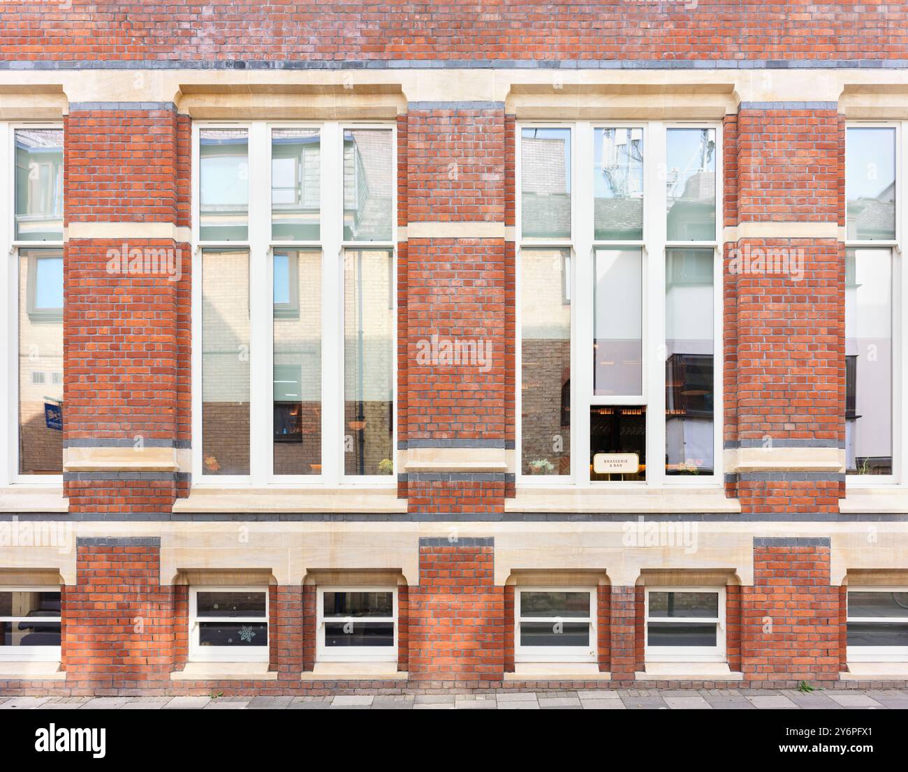Student union uk bar hi-res stock photography and images - Alamy