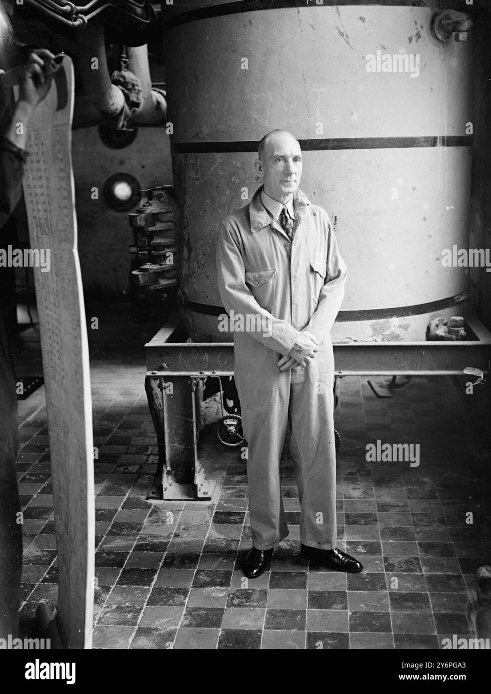 Erith Oil works . 29 June 1947 Stock Photo - Alamy