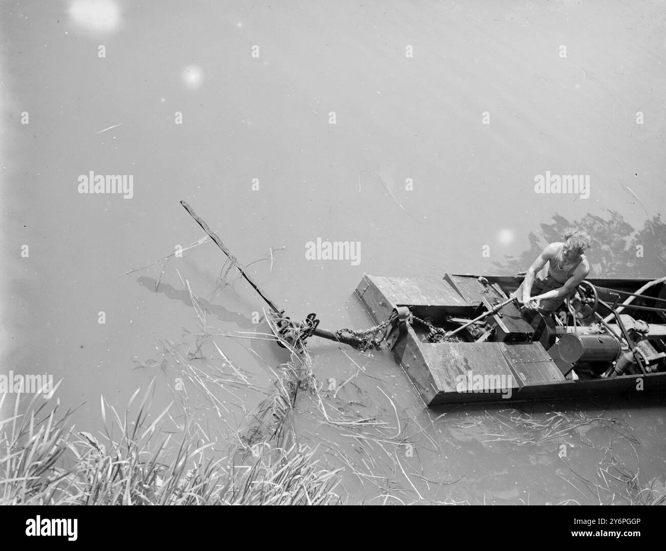 Weed cutting machine Black and White Stock Photos & Images - Alamy